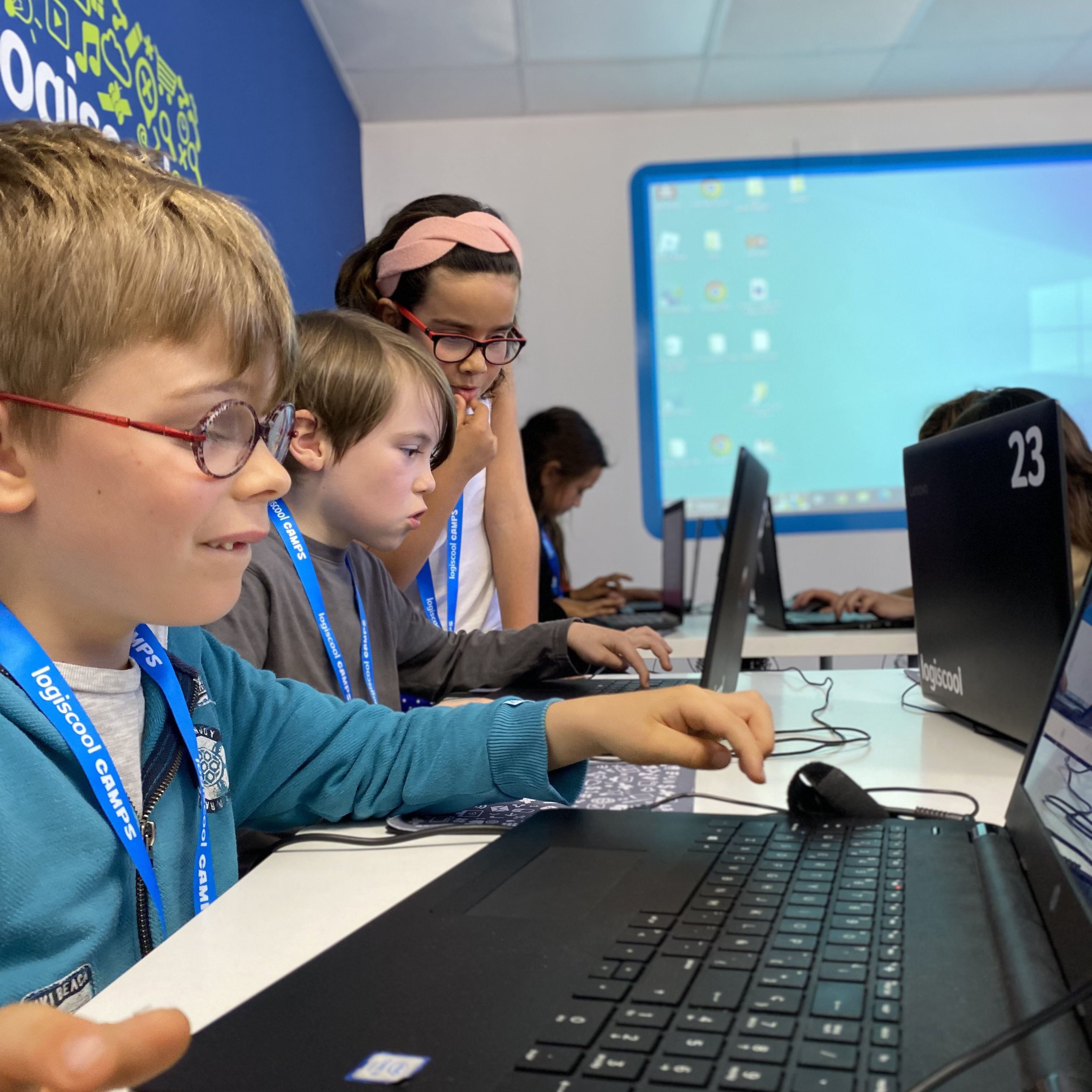 Campus de Minecraft | LOGISCOOL ESPAÑA | toddl.co